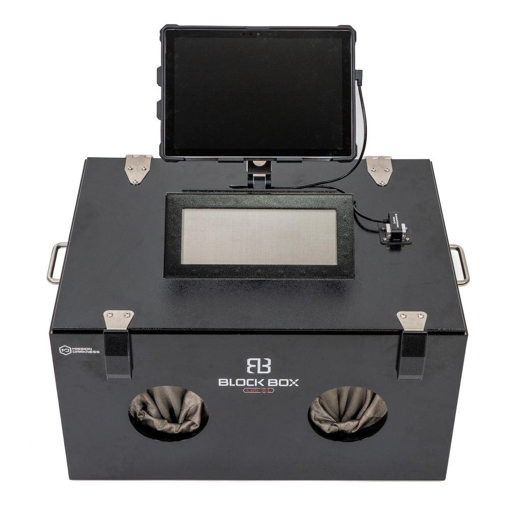 Mission Darkness™ BlockBox Lab XL With Mounted Camera and Tablet Screen – MOS Equipment