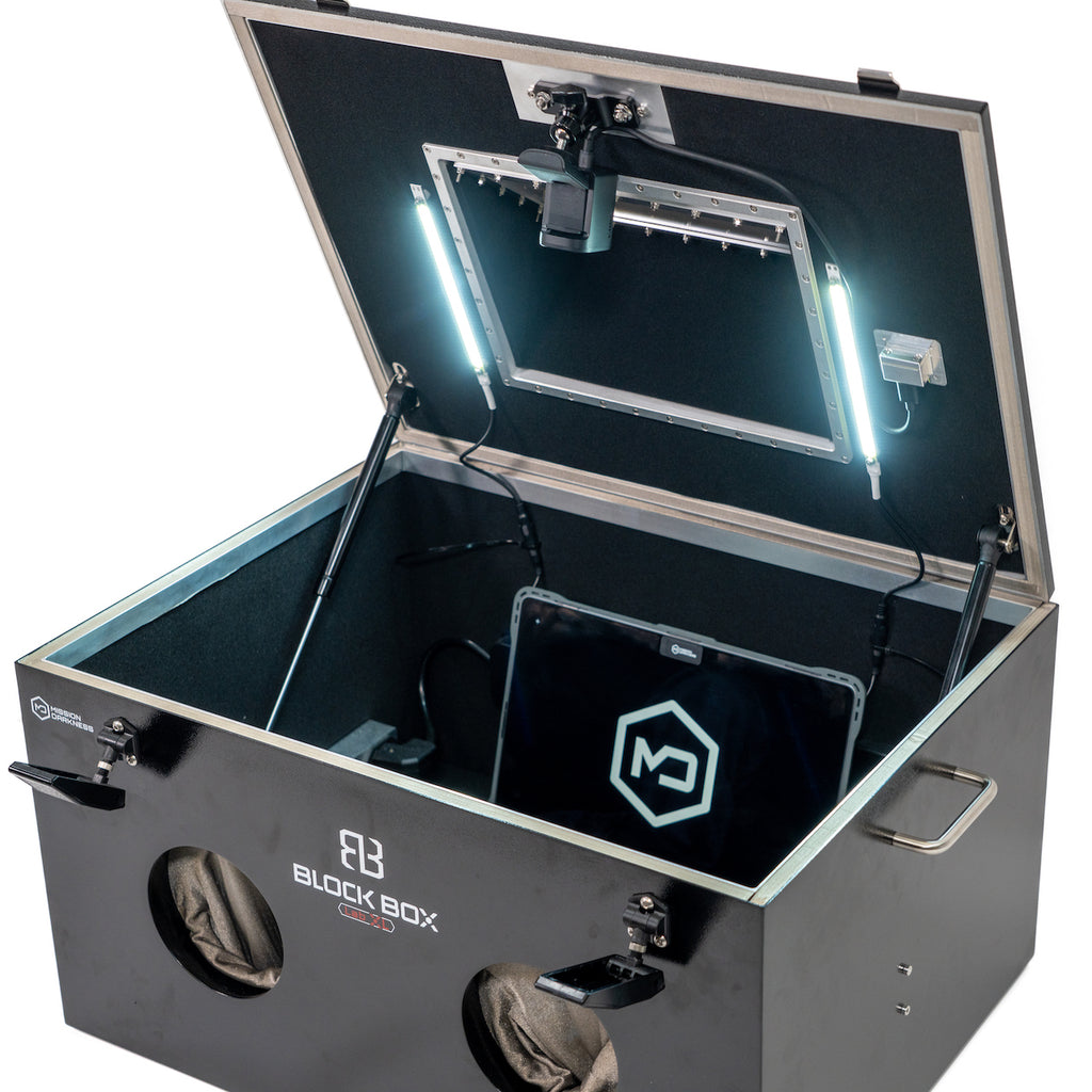 Mission Darkness™ BlockBox Lab XL With Mounted Camera and Tablet Screen – MOS Equipment